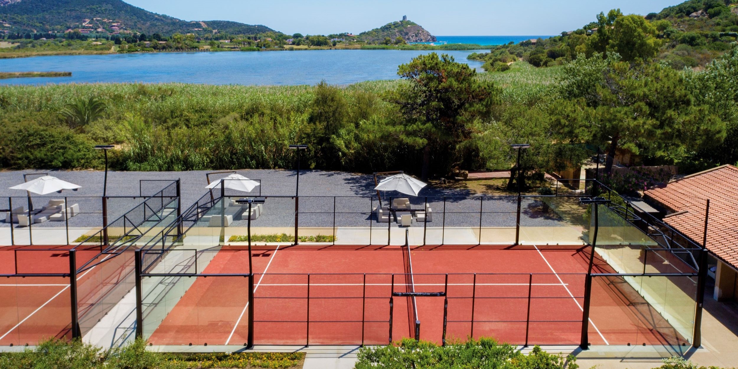 Padel in Chia's nature - Chia Laguna Resort in Sardegna